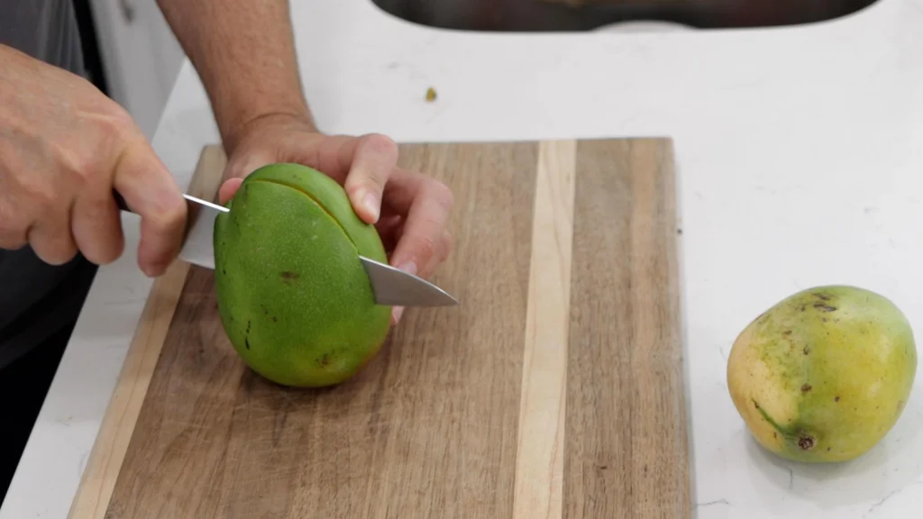 How To Eat Mangoes